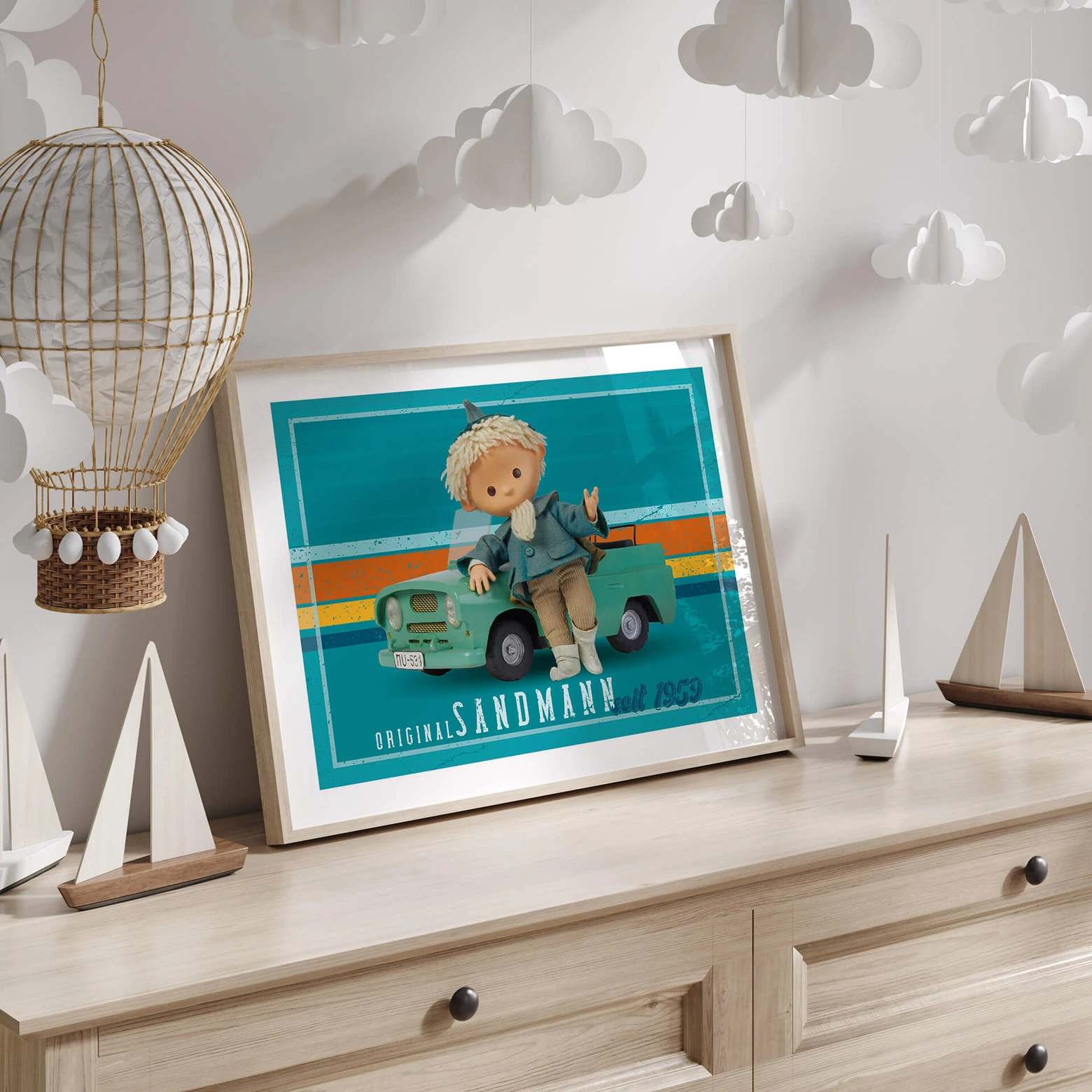 Poster Unser Sandmännchen - Sandmann mit Trabi - Kinderposter | wall-art.de